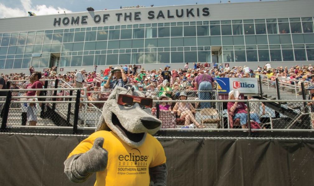 SIU football readies for spring ‘break’ from practices for April 8 ...