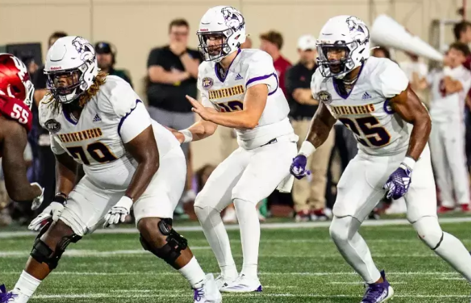 Western Illinois rides into renewed rivalry on strength of bulked-up ...
