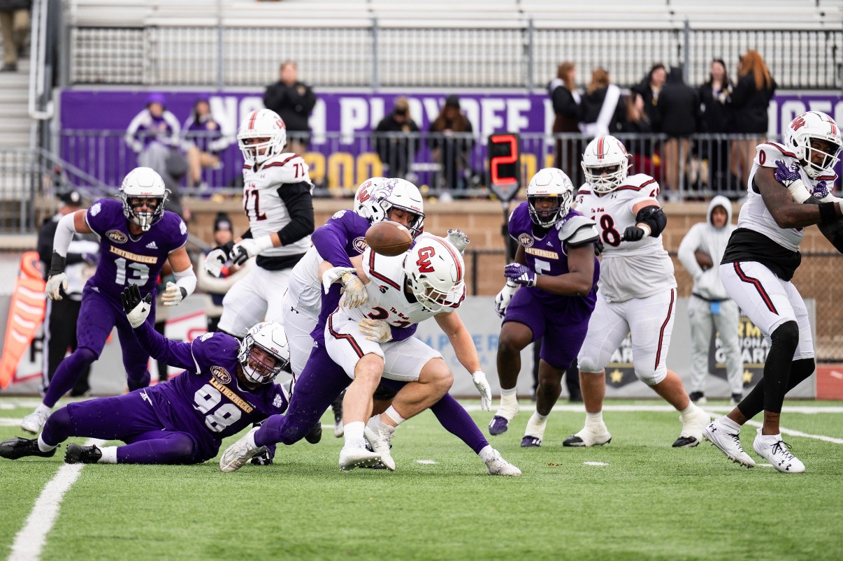 Moving the Chains with . . . Western Illinois DB Christian Pierce ...